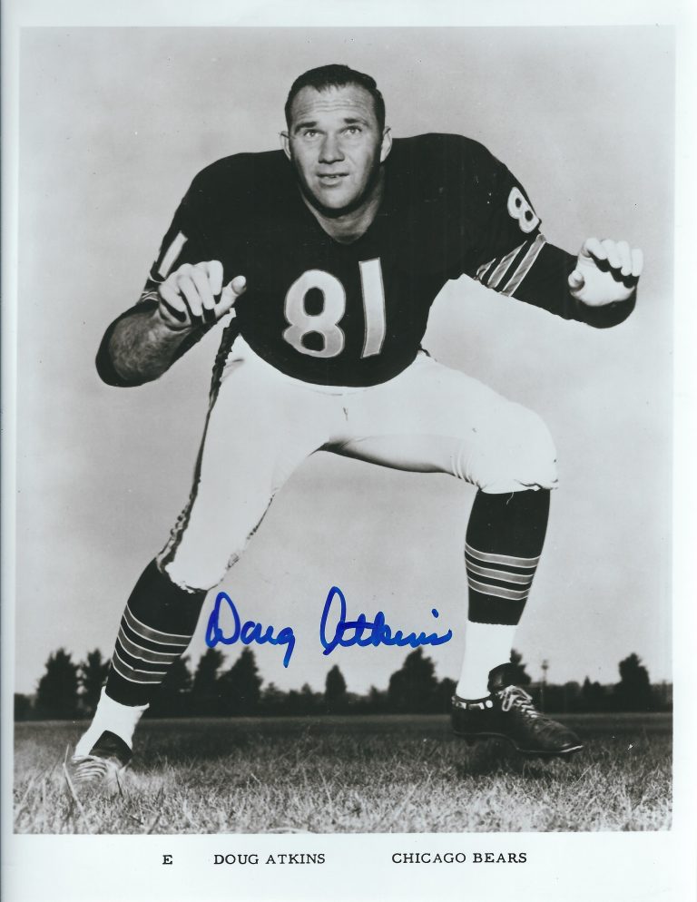 Autographed DOUG ATKINS 8x10 Chicago Bears Photo - Main Line Autographs