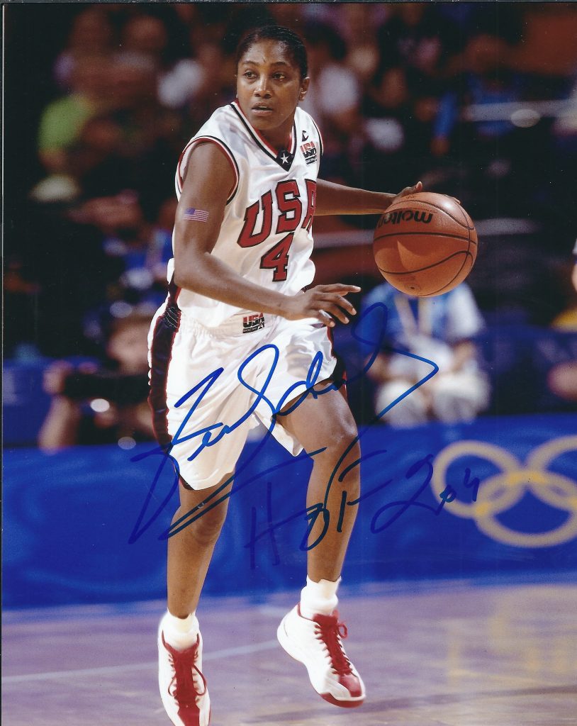 Autographed TERESA EDWARDS 8X10 USA photo - Main Line Autographs