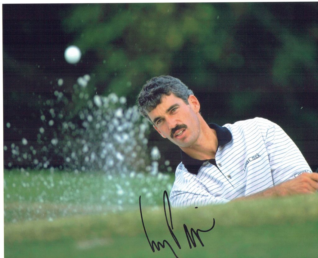 Autographed Corey Pavin PGA Photo - Main Line Autographs