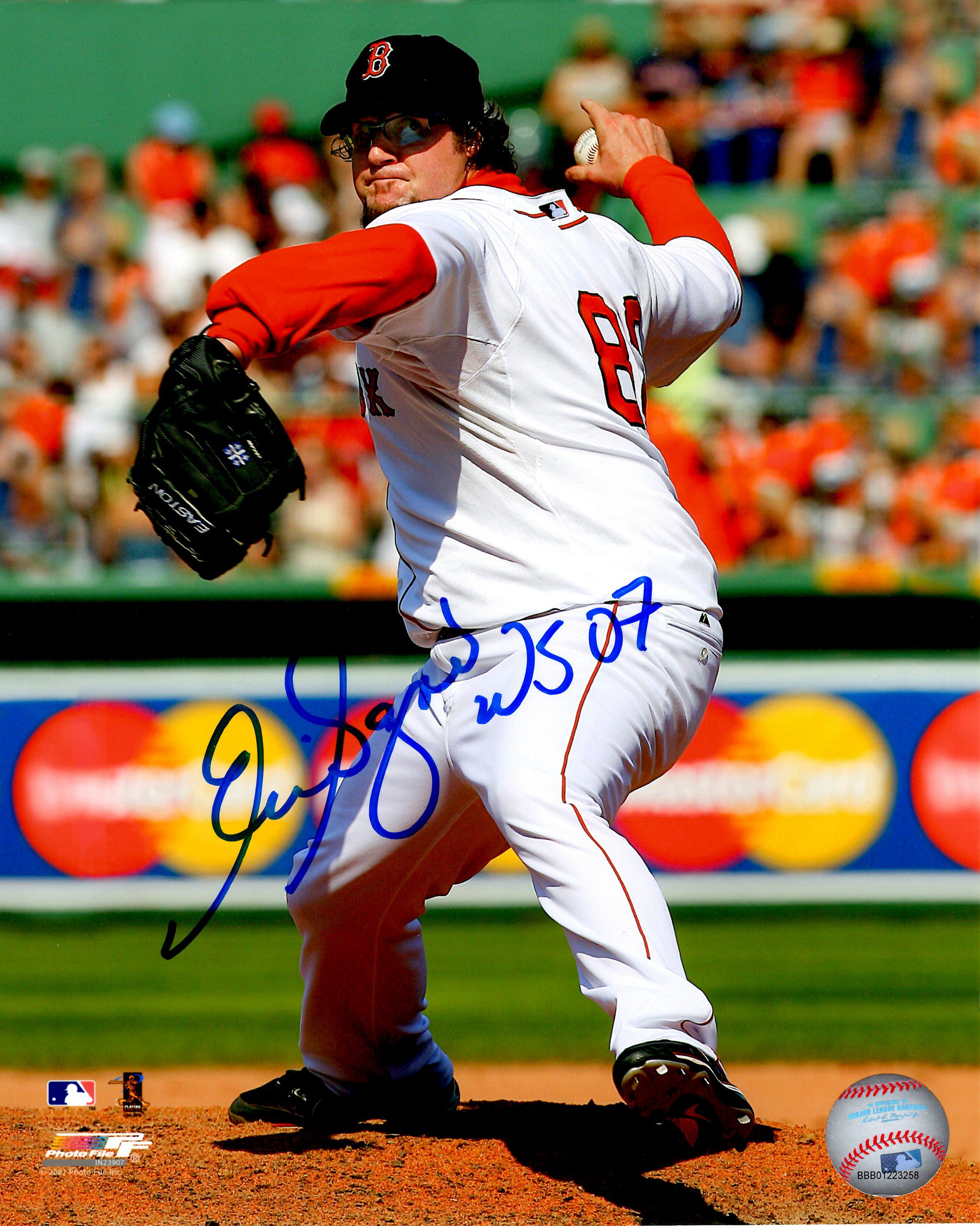 AUTOGRAPHED ERIC GAGNE 8X10 Boston Red Sox photo - Main Line Autographs
