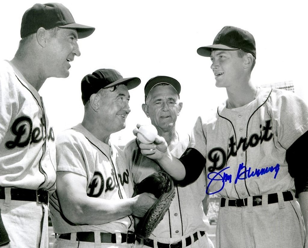Autographed JIM BUNNING 8X10 Detroit Tigers Photo - Main Line Autographs