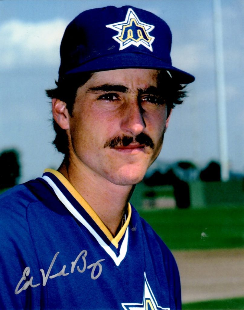 AUTOGRAPHED ED VANDEBERG 8X10 Seattle Mariners Photo - Main Line Autographs