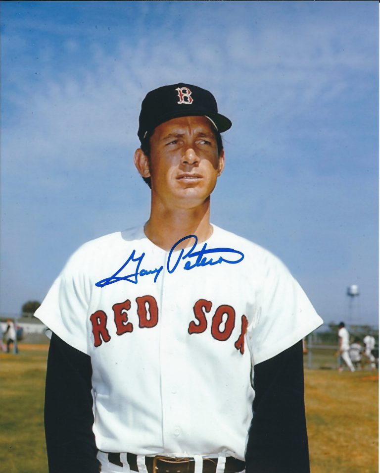 AUTOGRAPHED GARY PETERS 8X10 Boston Red Sox photo - Main Line Autographs