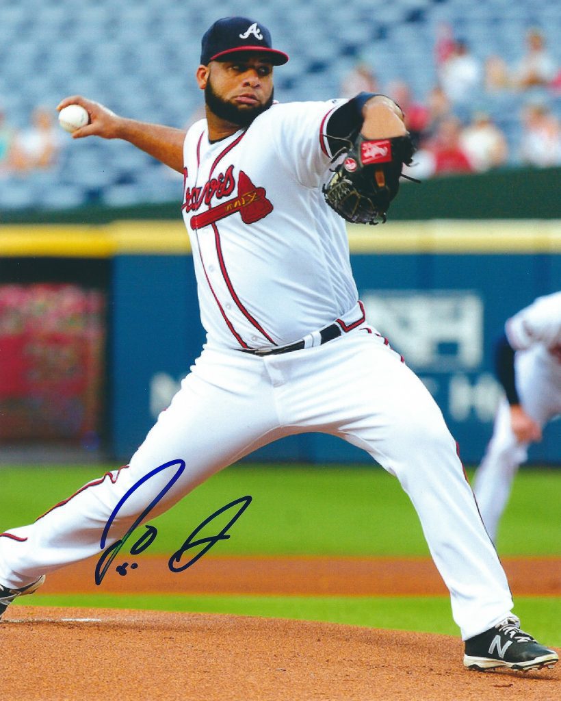 AUTOGRAPHED JOEL DE LA CRUZ 8X10 Atlanta Braves photo - Main Line ...