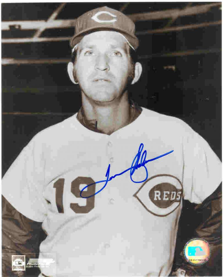 AUTOGRAPHED TOMMY HELMS 8x10 Cincinnati Reds Photo - Main Line Autographs