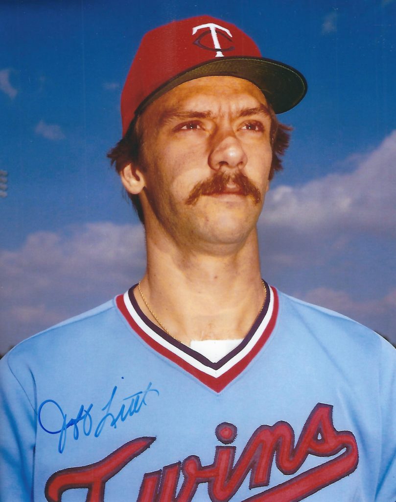 AUTOGRAPHED JEFF LITTLE 8X10 Minnesota Twins Photo - Main Line Autographs